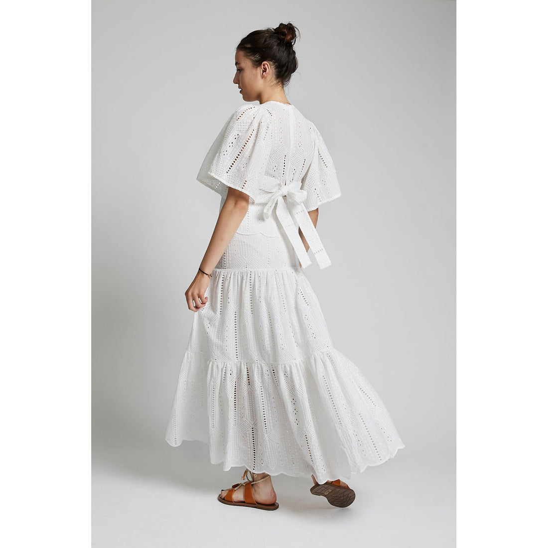 Indee Off White Long Lace Skirt – Ladida